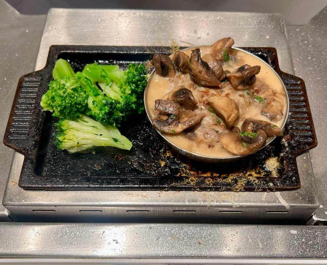 Niku Niku Oh!! Kome at Metro Manila, Pasay