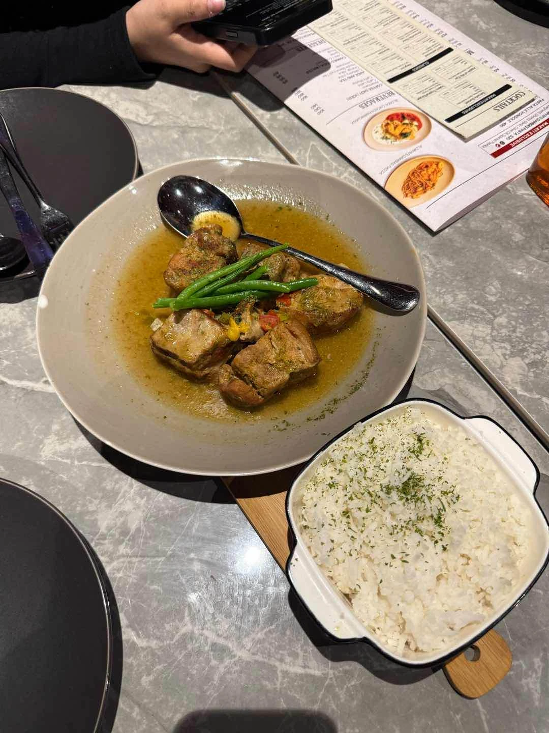 Pep and Ronnie Makati at Metro Manila, Makati