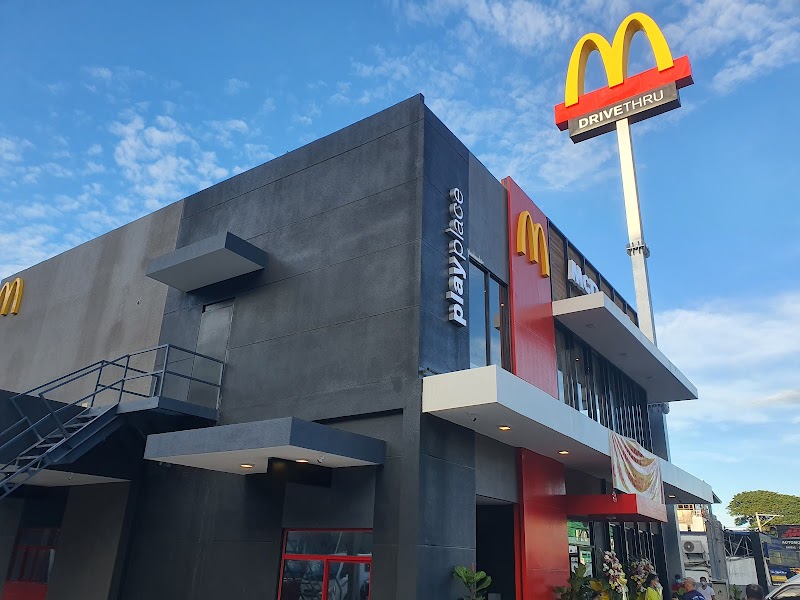 McDonald's Baretto Olongapo at Zambales, Iba