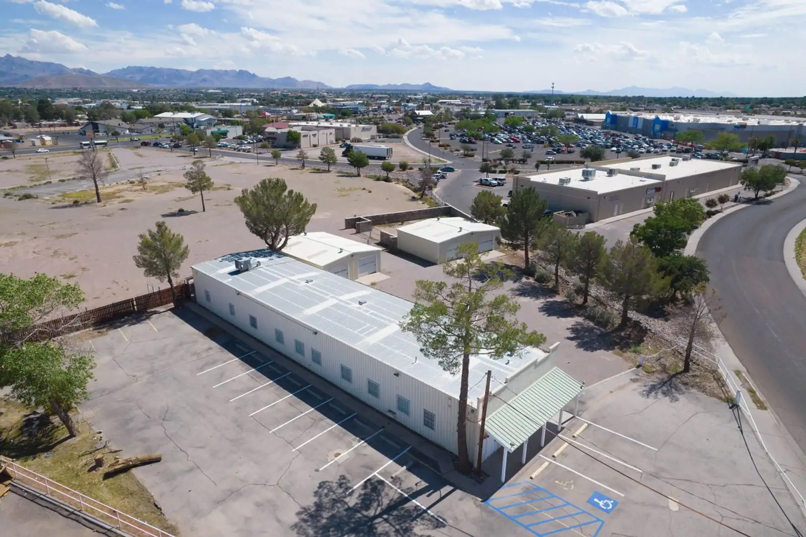 WALMART ANCHORED SITE FLEXIBILITY!