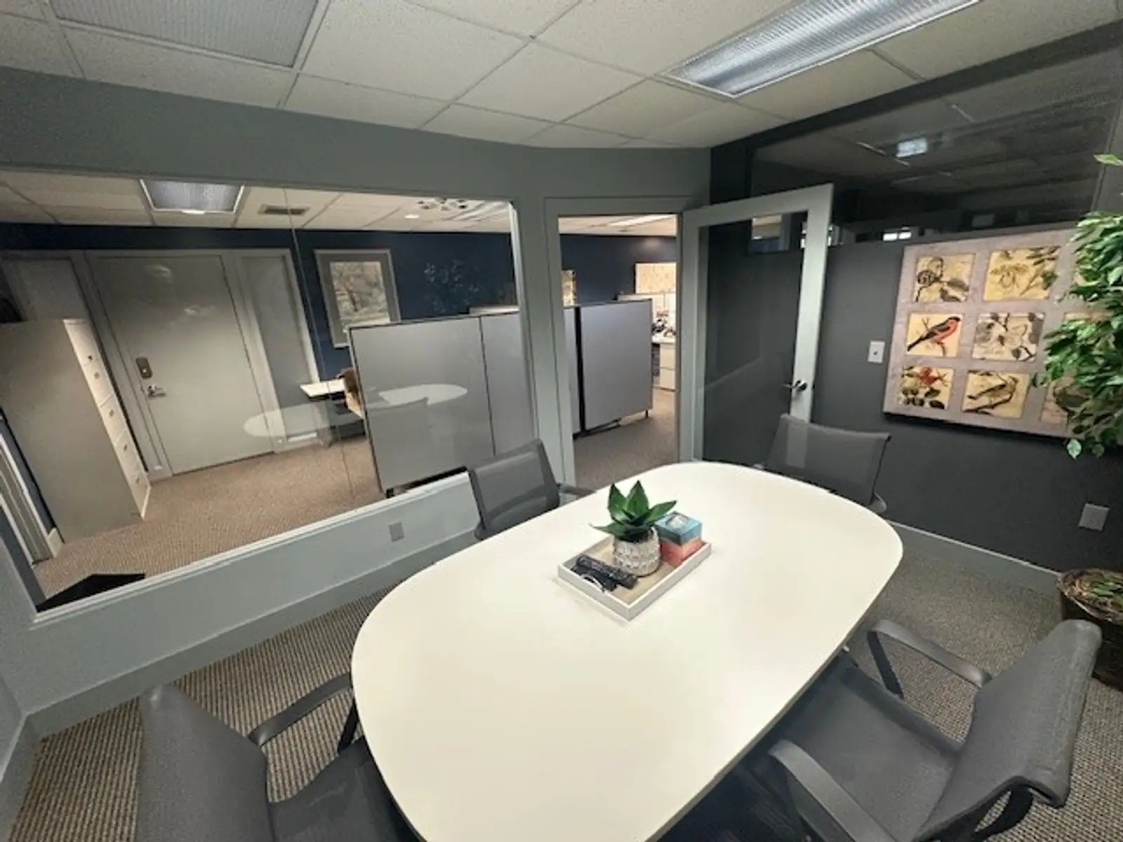 1,500 sf - Financial Advisor suite on Cascade Rd.