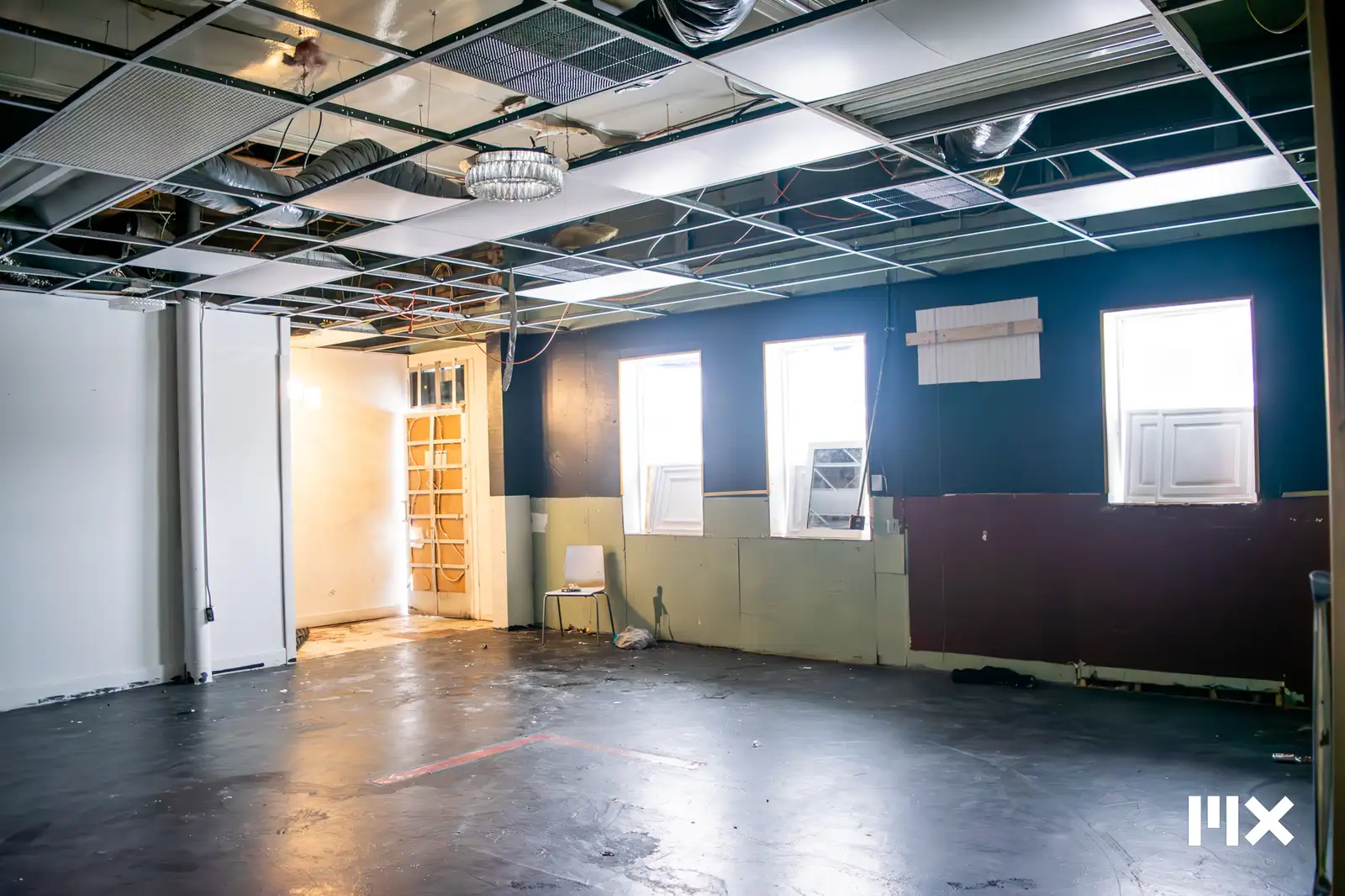 FREE STANDING RETAIL