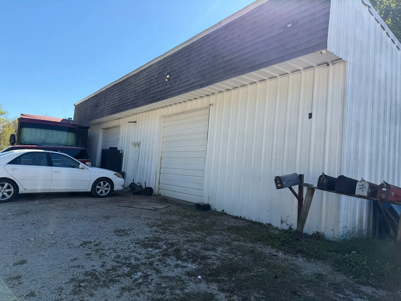 205 Locust Dr
