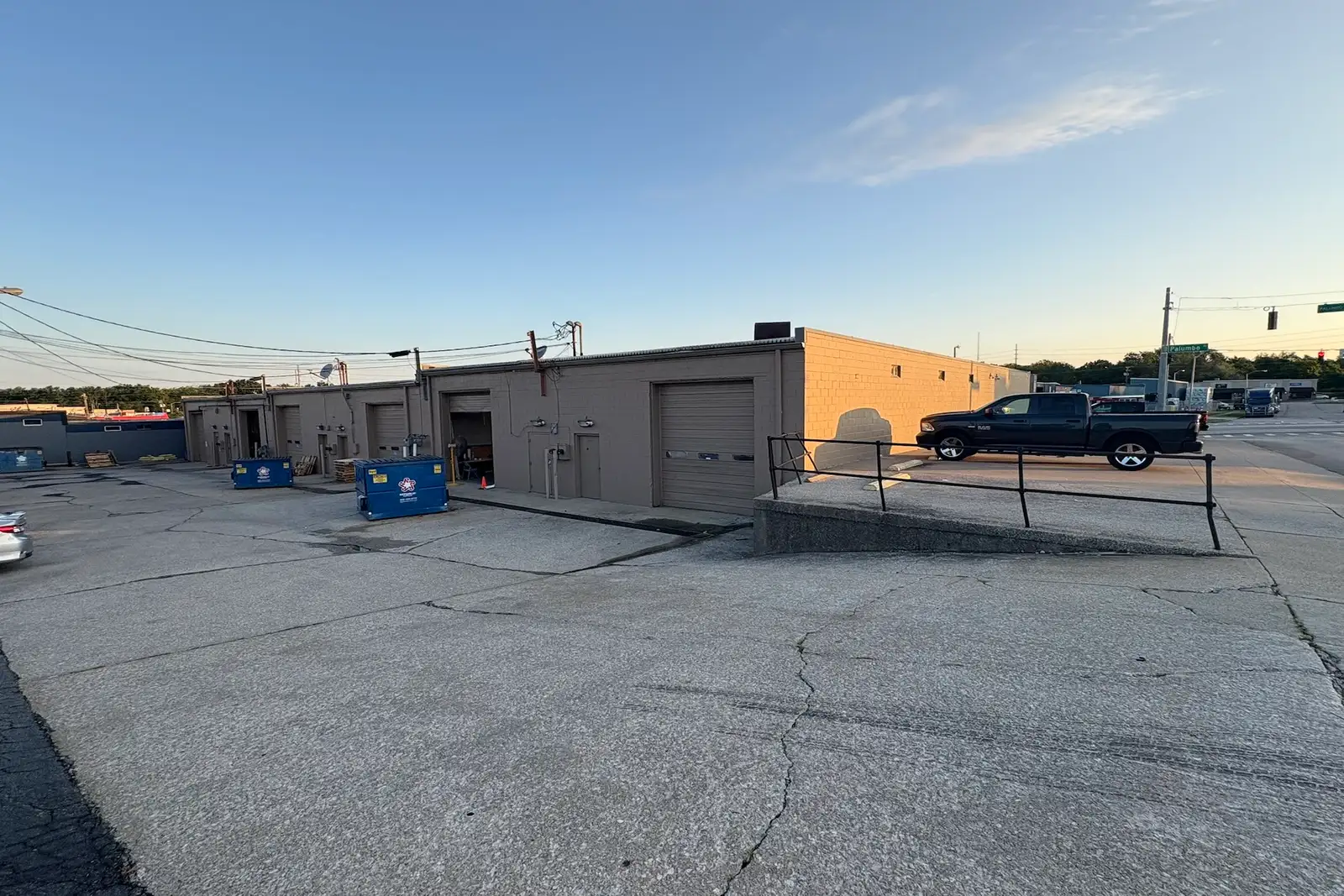 2340-2350 Palumbo Drive