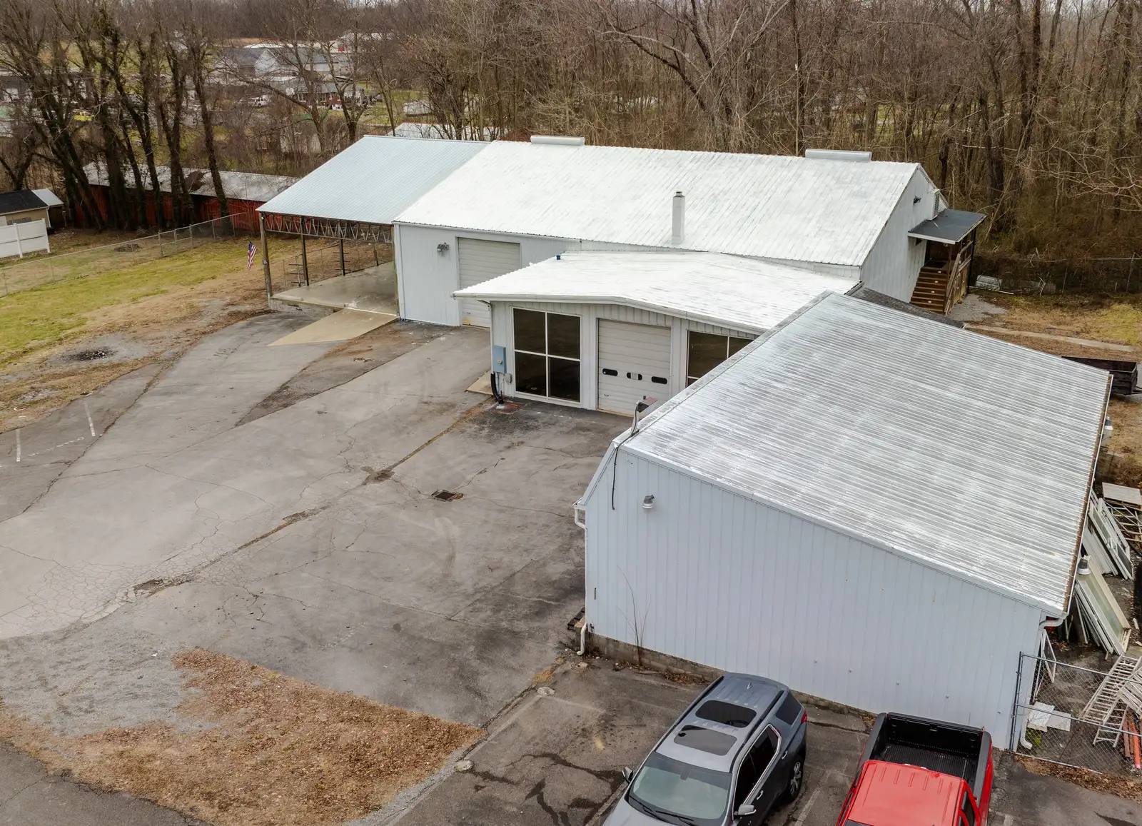 Office Flex-Industrial Warehouse/Distribution