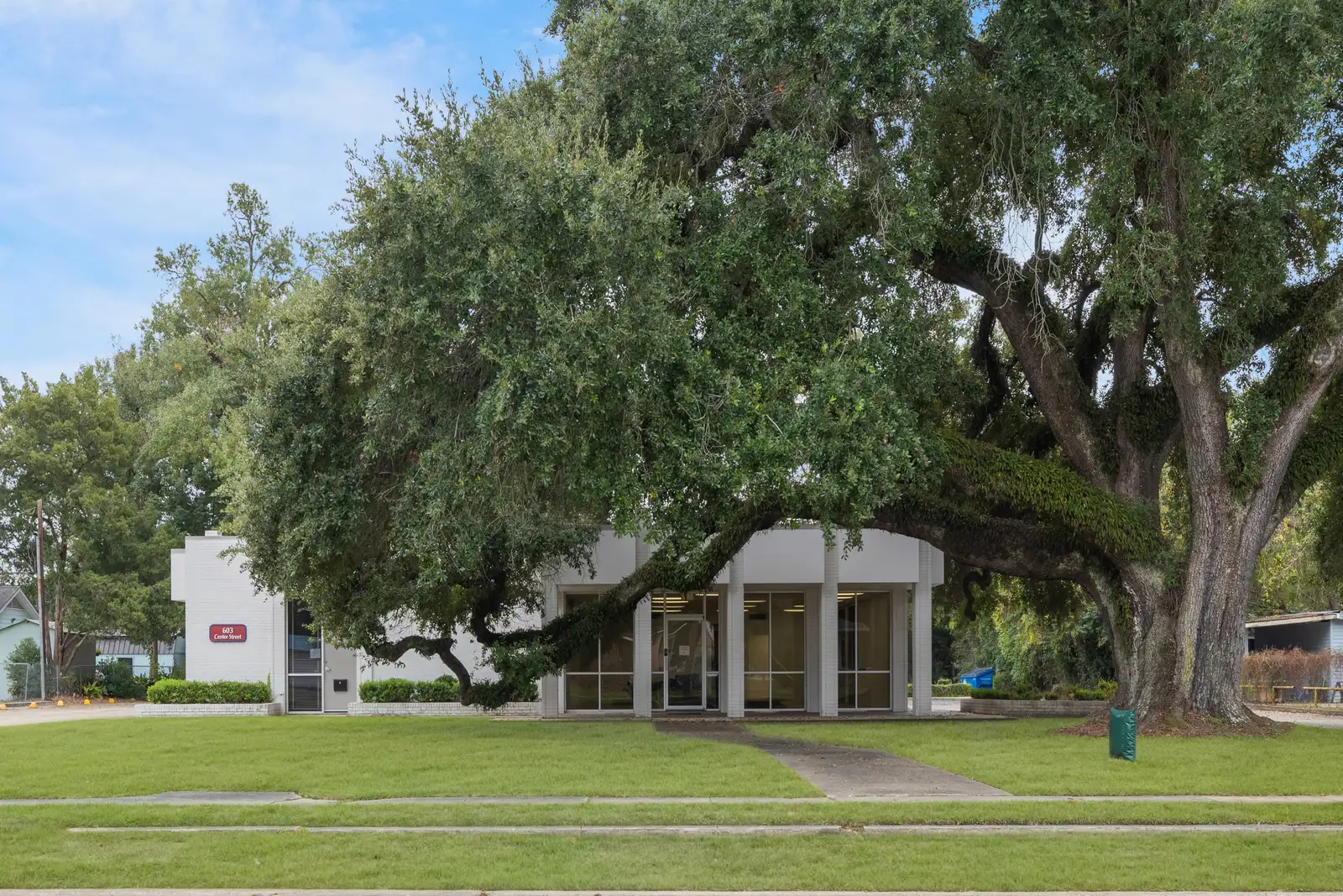 Full Service! Office Space for Lease