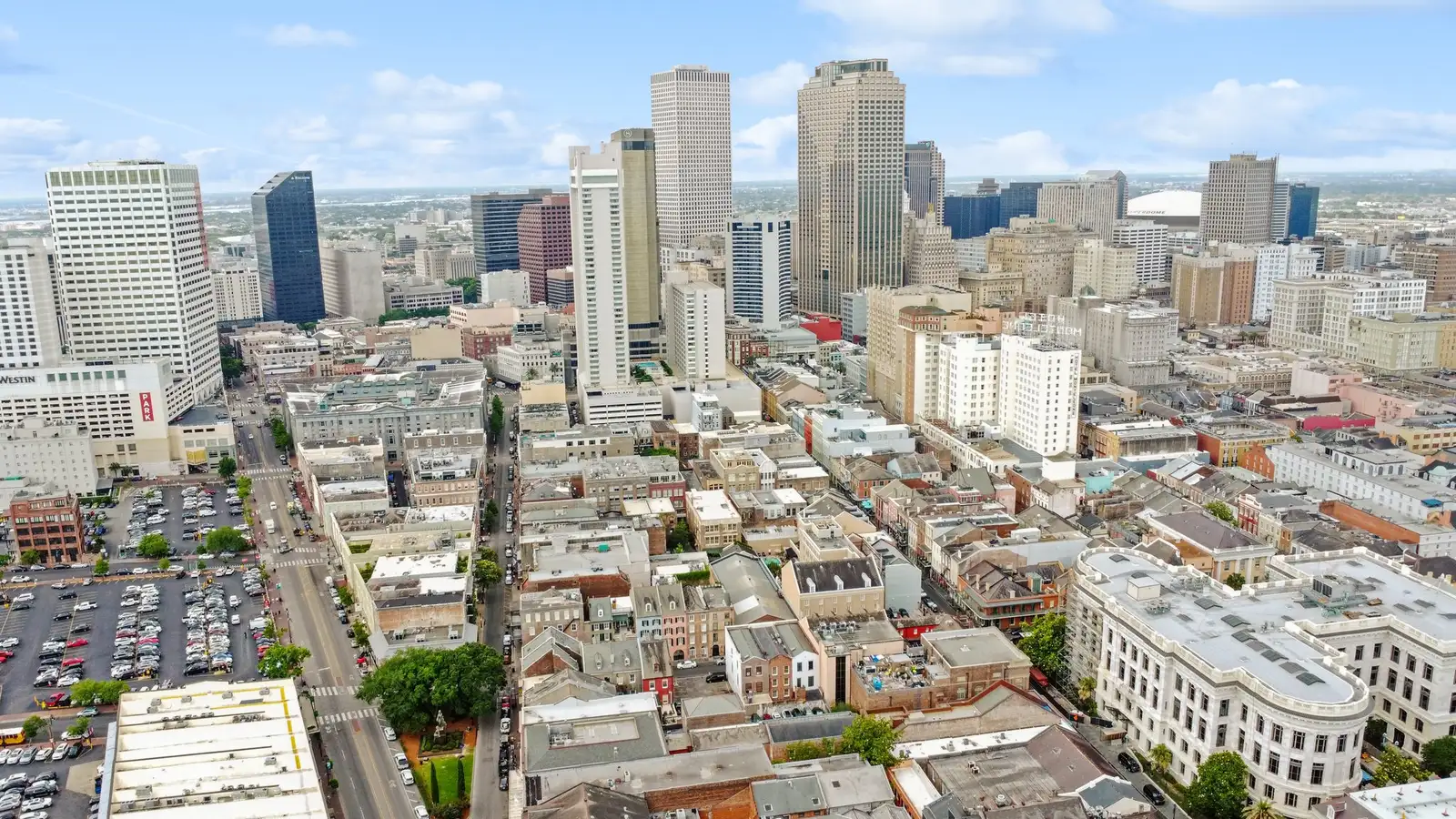 General Commercial Building & Prime Parking Lot