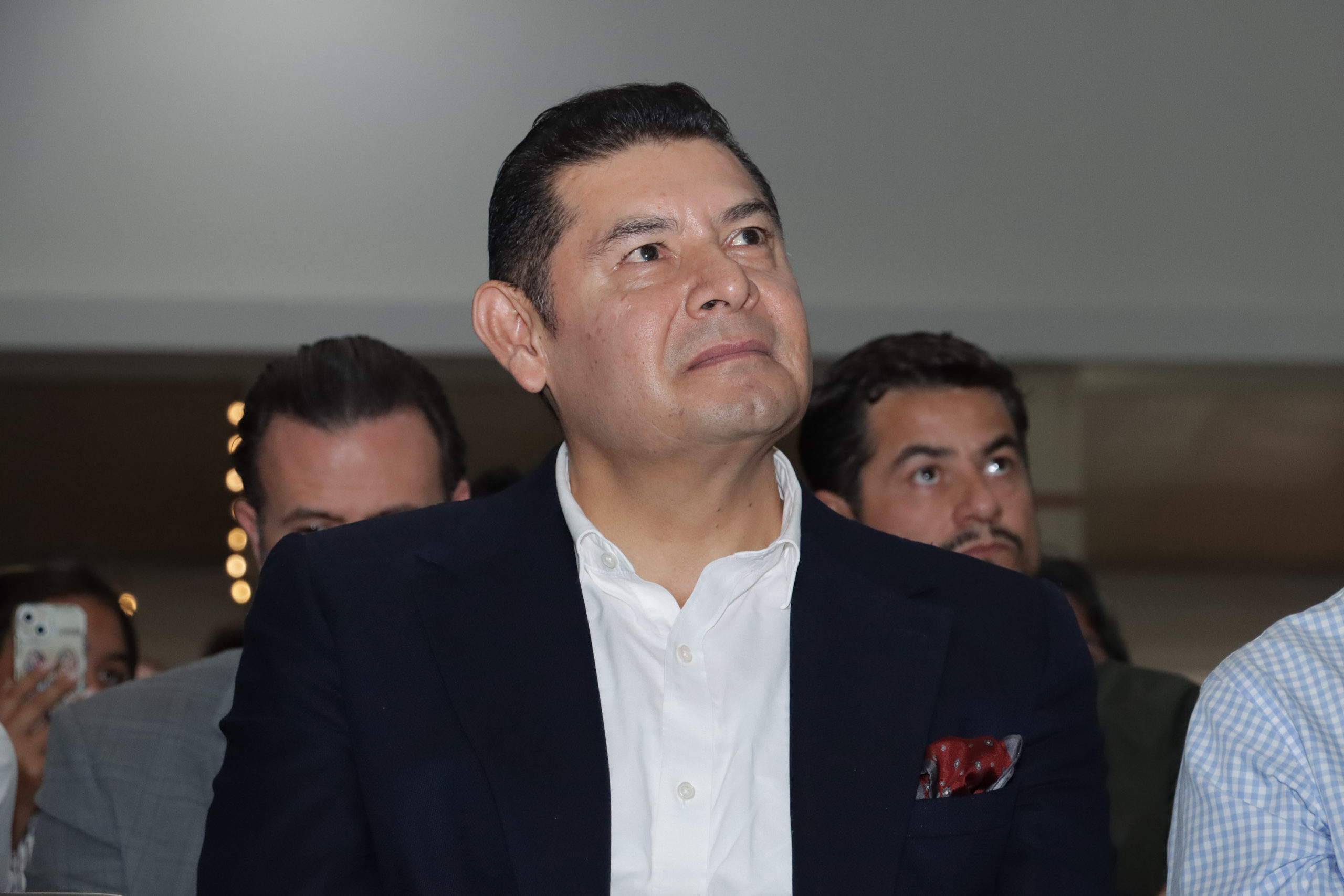 Alejandro Armenta anuncia reunión con Marcelo Ebrard y sus operadores ...