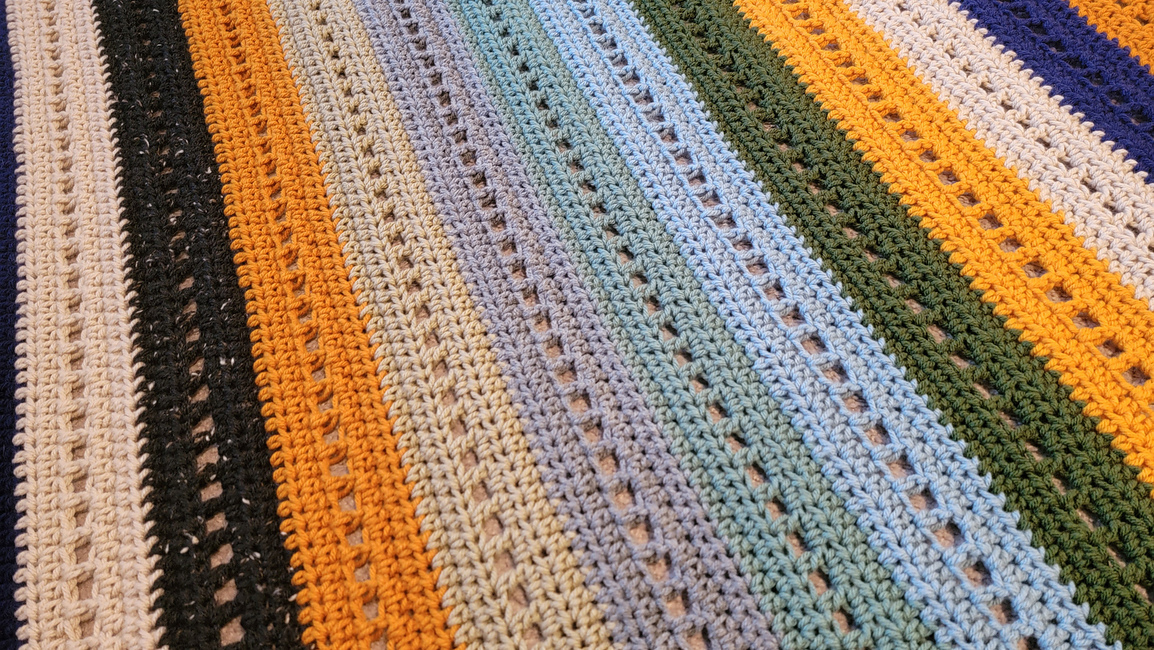 Blocks Stripes Afghan: Crochet pattern | Ribblr