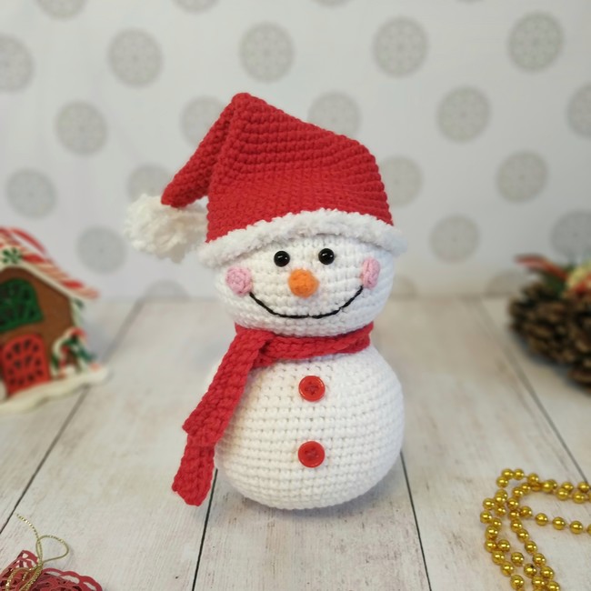 Crochet snowman pattern: Crochet pattern | Ribblr