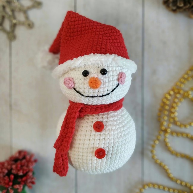 Crochet snowman pattern: Crochet pattern | Ribblr
