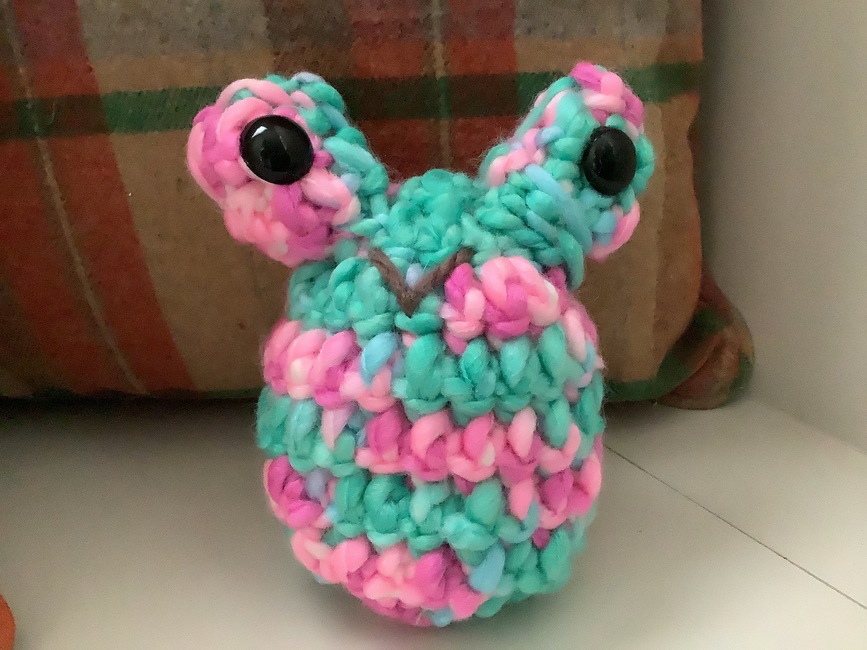 FREE Cute Frog Ball: Crochet pattern | Ribblr
