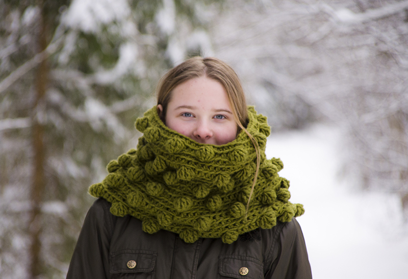 Bubble scarf cowl: Crochet pattern | Ribblr