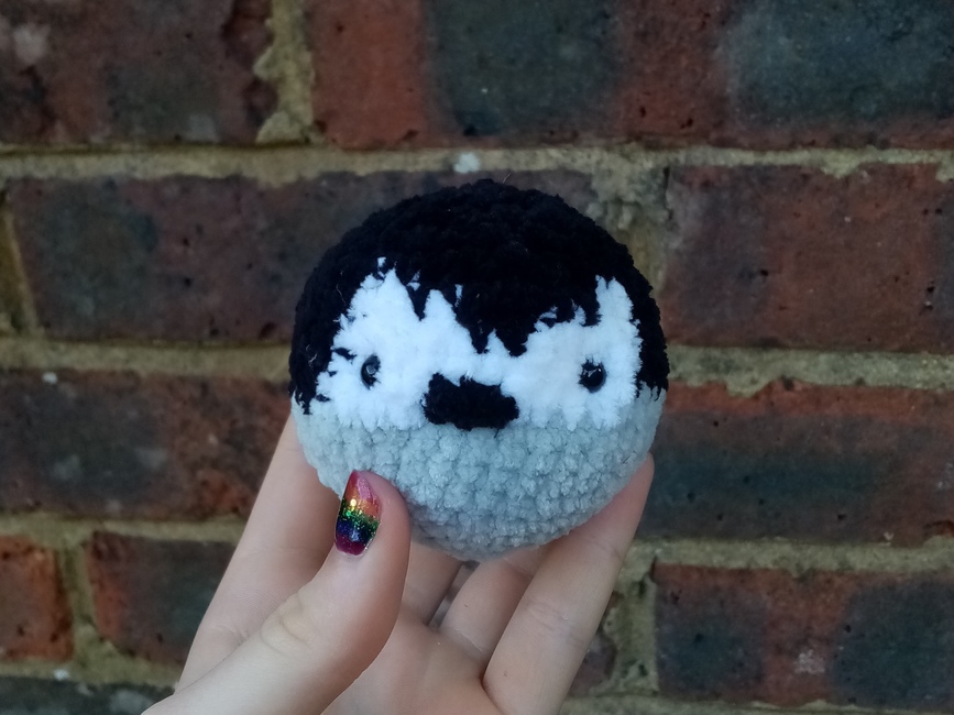 Christmas baby penguin: Crochet pattern | Ribblr Christmas baby penguin: Crochet pattern | Ribblr