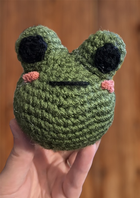 FREE Filbert the Frog: Crochet pattern | Ribblr