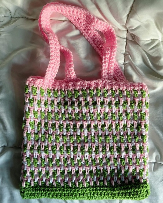 mini crochet tote bag pattern: Crochet pattern | Ribblr