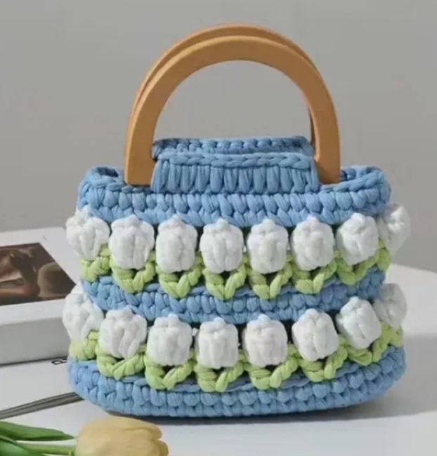 Tulip Bag Crochet Pattern: Crochet pattern | Ribblr