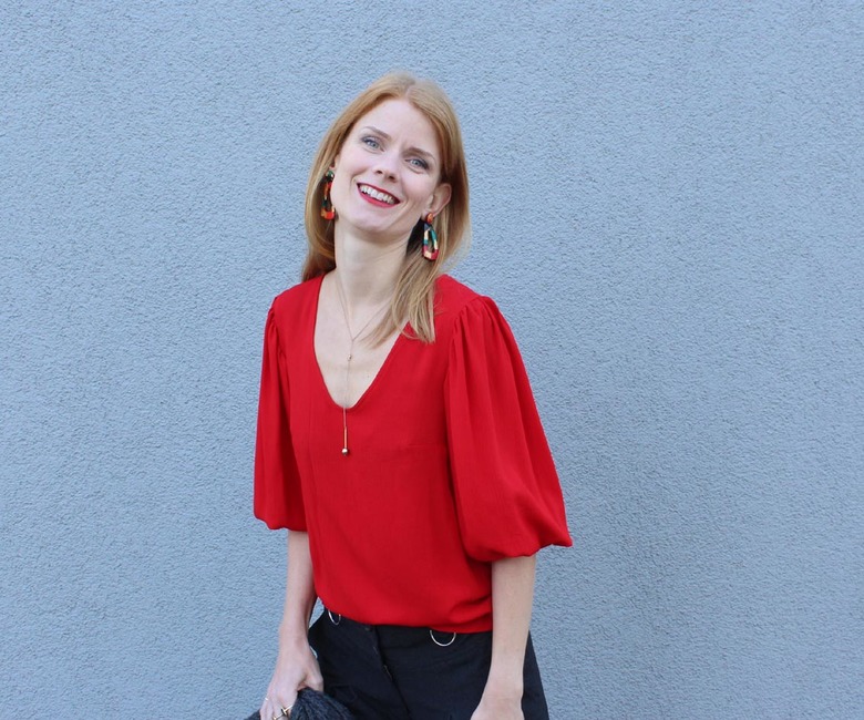Blouse with statement sleeves: Sewing pattern | Ribblr