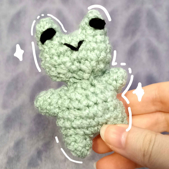 FREE Tiny Frog: Crochet pattern | Ribblr