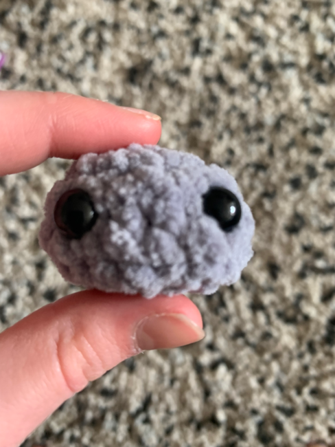 FREE Mini crochet pet rock: Crochet pattern | Ribblr