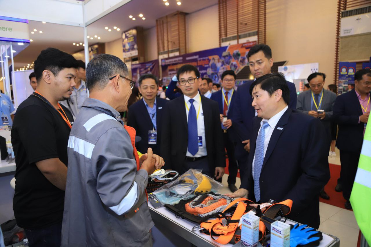 ទំព័រដើម | អគ្គនាយកដ្ឋានវិទ្យុជាតិ