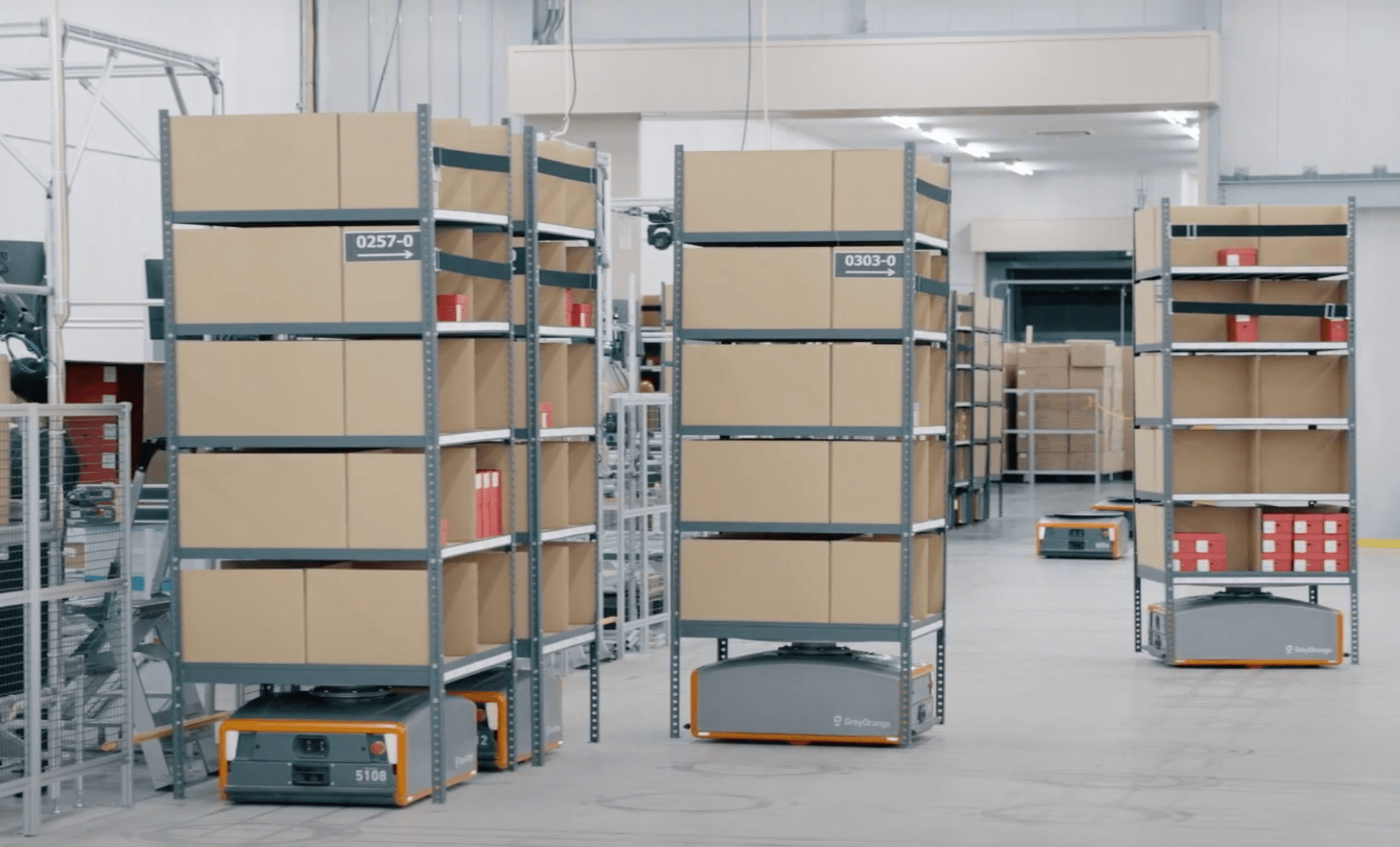 AGV（無人搬送車）とは？基礎知識と導入メリット | Roboware