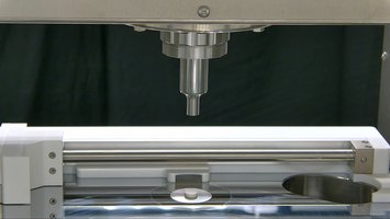 Linear ejection device | Tableting technology