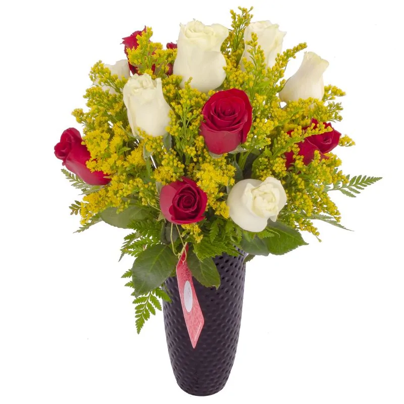 Momentos Blanco/Rojo - Arreglo floral con mix de rosas blancas y rojas ...