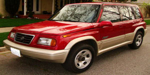 1998 Suzuki Sidekick - i have a 98 Suzuki sidekick idels rough n has no ...