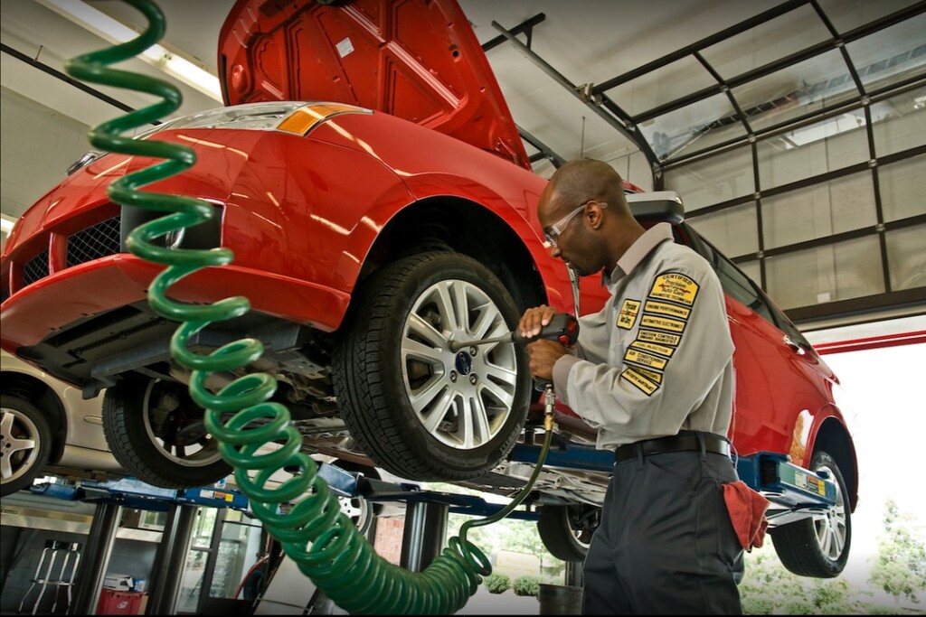 Precision Tune Auto Care - 024-26 - Mobile, AL 36606 Auto Repair