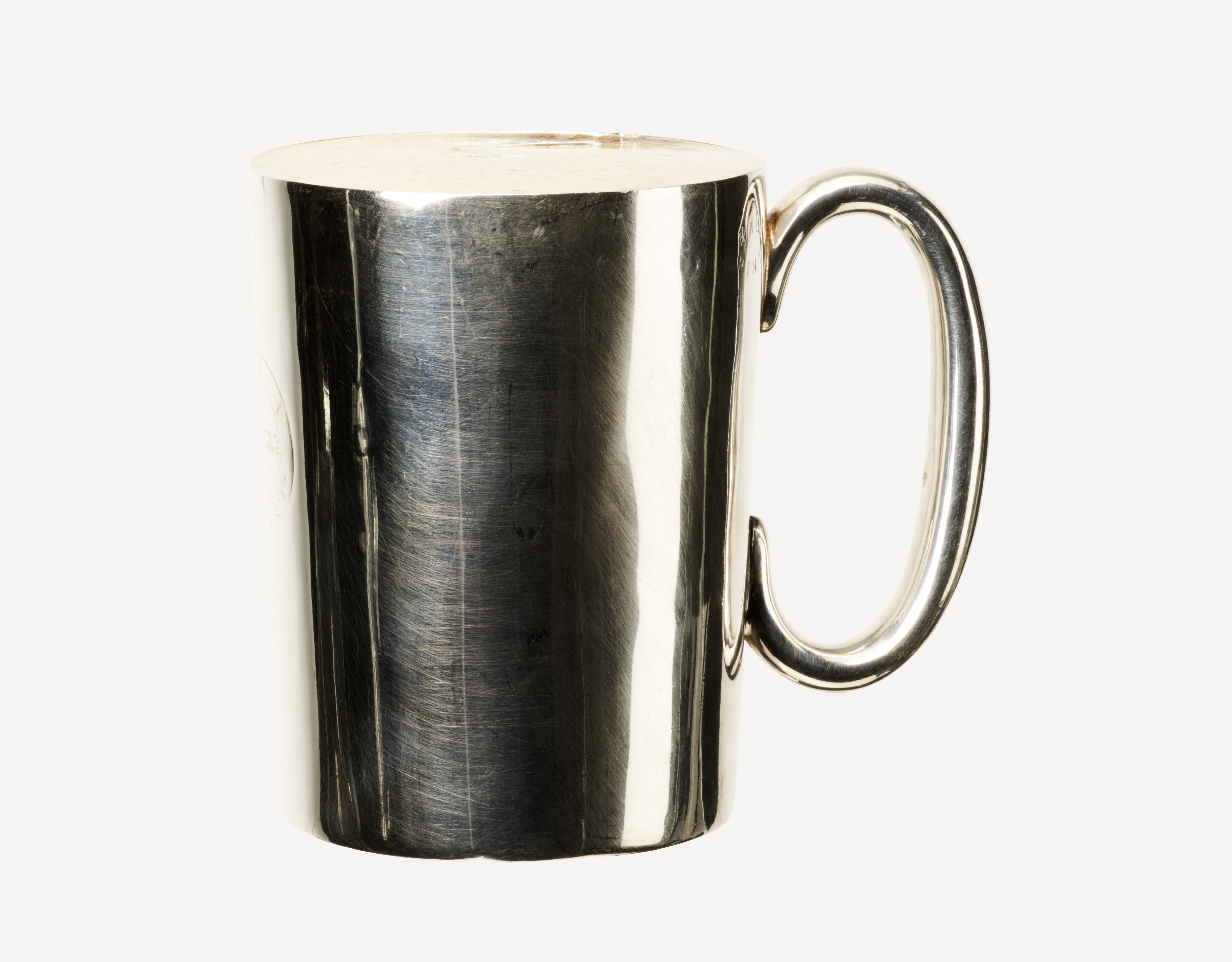 Clattering Fish Knives and Scraping Stool Legs | PORT Magazine