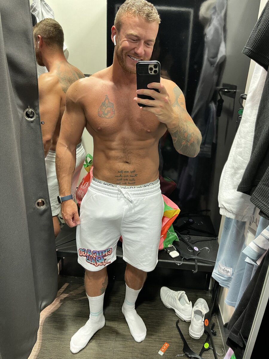 Straight Male Escort in Manchester - Mr Buff Male Escort