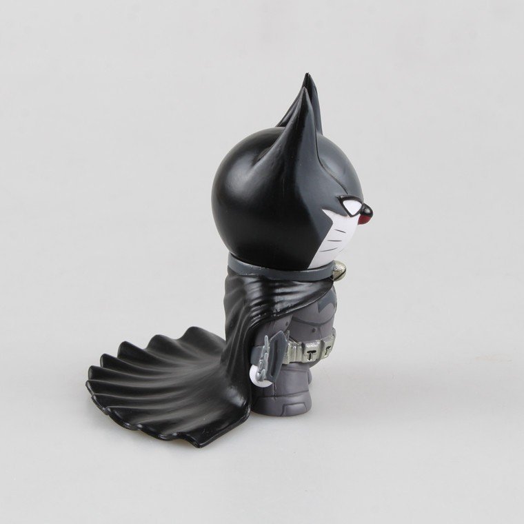 Figura Doraemon Batman - Sigue al Conejo Blanco