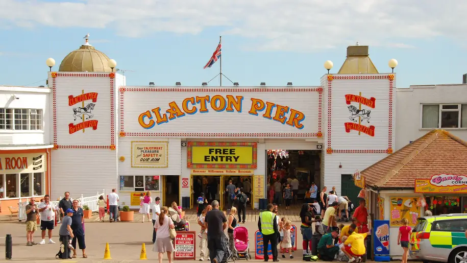 Beaches Near Me: The Ultimate Guide to Clacton-on-Sea's Best Family ...