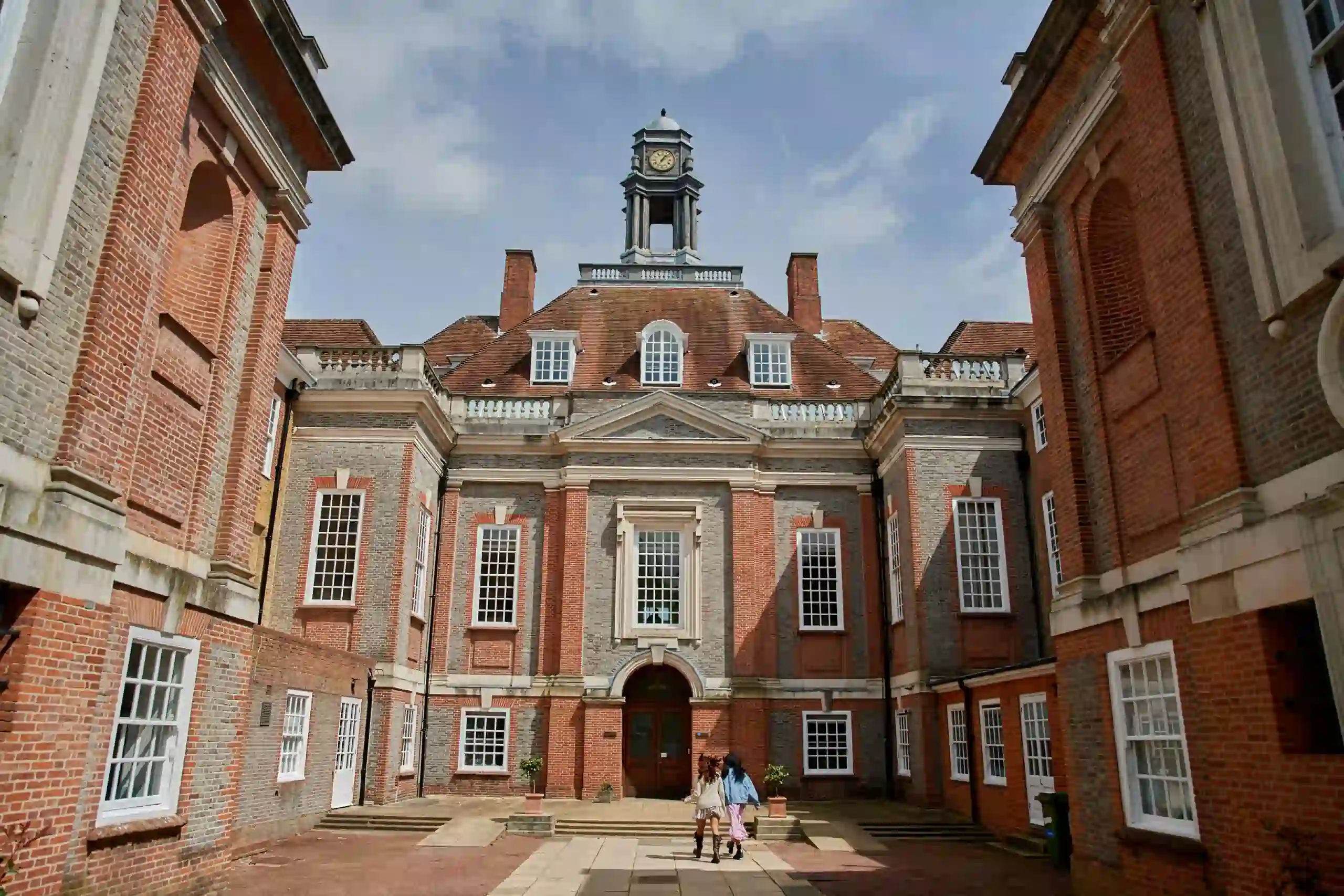 What are Grammar Schools | 2025 Admissions Complete Guide