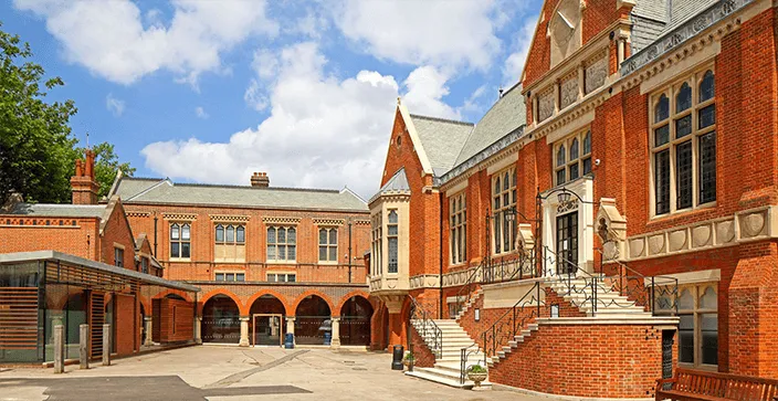 Explore 15 Top-Rated Schools in UK | Best Choices for 2025