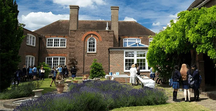 Best Secondary Schools near me in Kent | England 2025