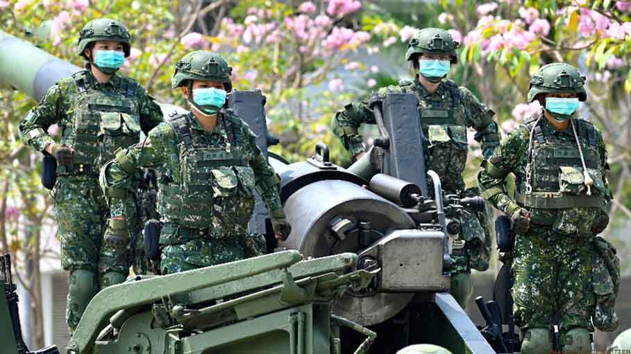 Taiwan Army Reservists Henry Cheng Stoic but "Not Ready" for War ...