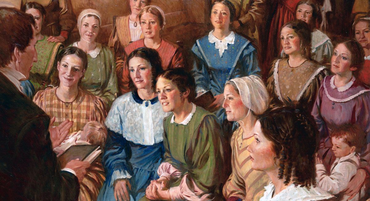 How Have LDS Women Shared the Book of Mormon? | ScriptureCen