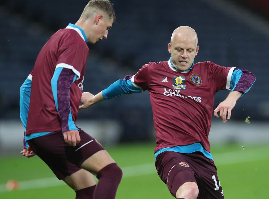 Football team shows support for mental health charity - TFN