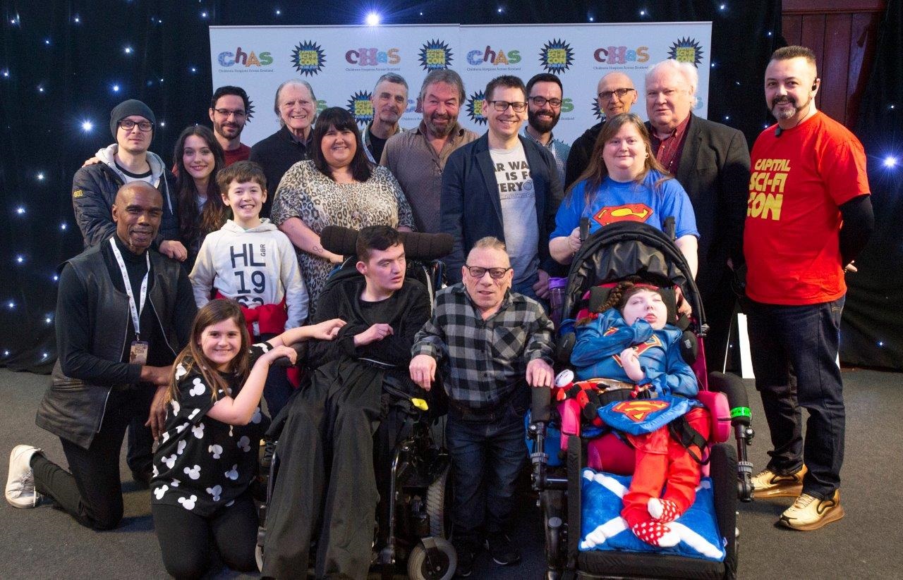 Stars out in force for charity sci-fi con 2021 - TFN