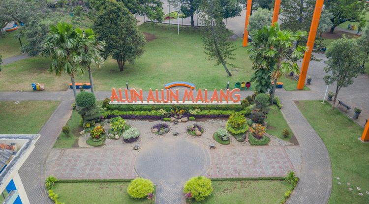 Daya Tarik Alun-Alun Malang, Lokasi dan Harga Tiket Masuknya
