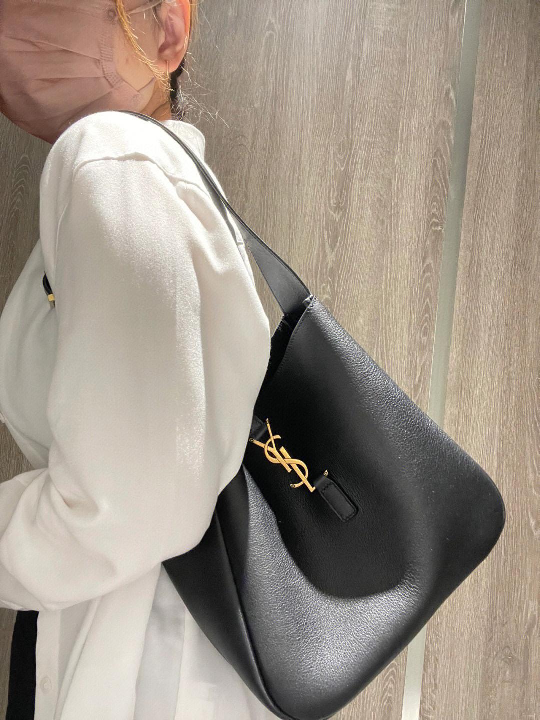 YSL 聖羅蘭 復古牛皮 LE 5A7腋下包 黑色 24cm | Mico高端訂製