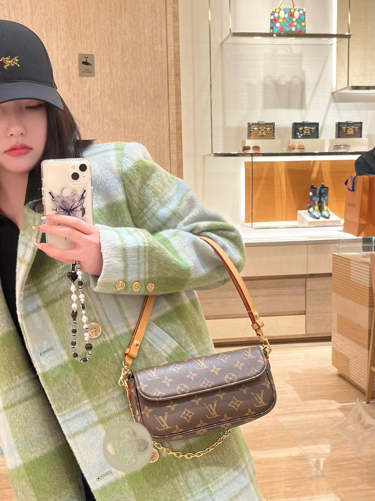 LV Wallet On Chain Ivy 手袋 M81911 小號ivy 23cm | Mico高端訂製