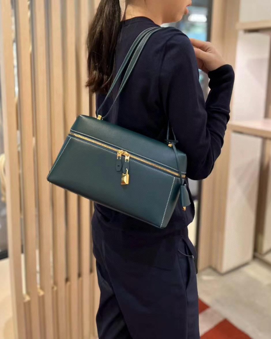 Loro Piana Extra Poket L27 飯盒包 森林綠/金釦 平紋小牛皮 Box皮 27cm | Mico高端訂製