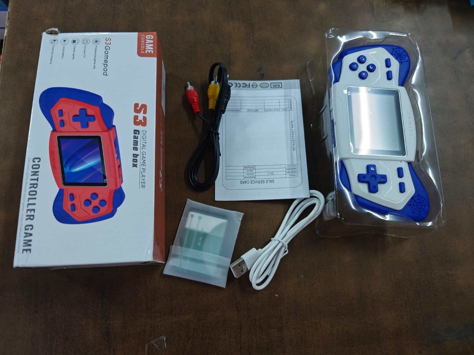 New Handheld S3 Multicolour Gaming Console with TV Connect Feature