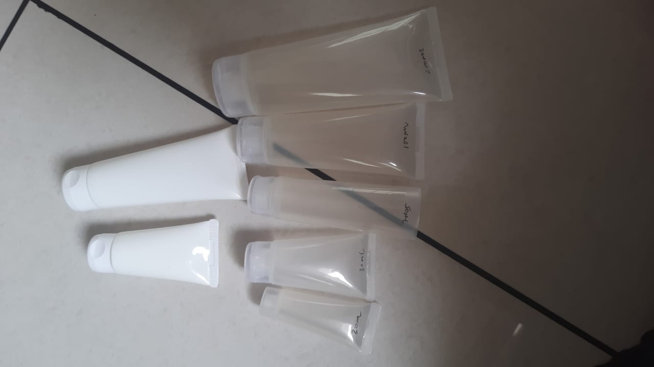 plastic packaging tubes (2)