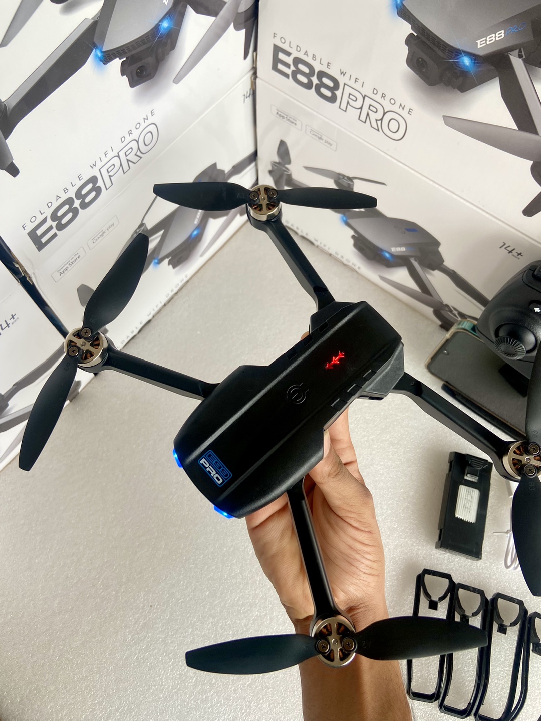 E99 Pro Brushless Drone