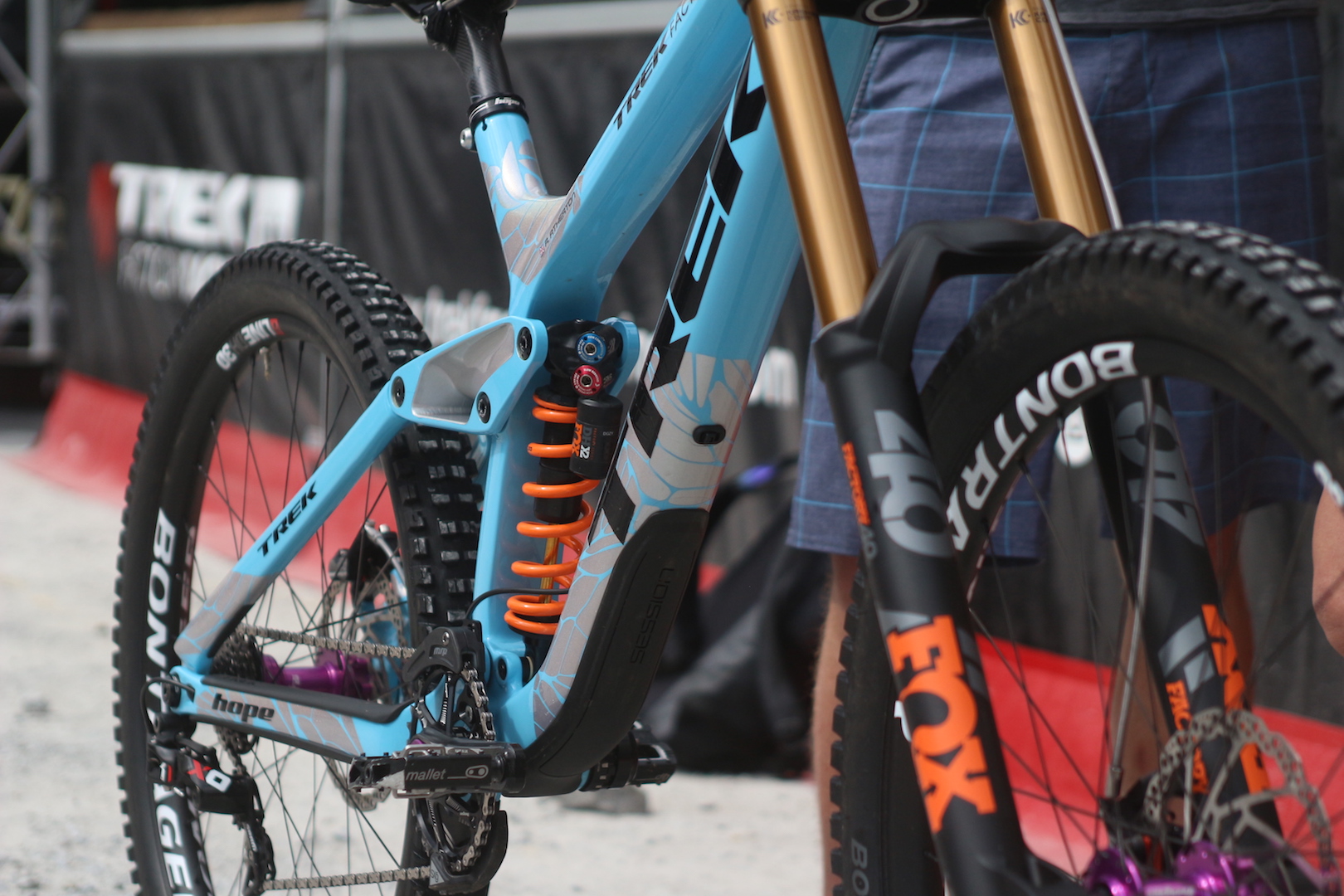 Rachel Atherton's Stunning Custom Painted Trek Session 9.9 Race Bike ...