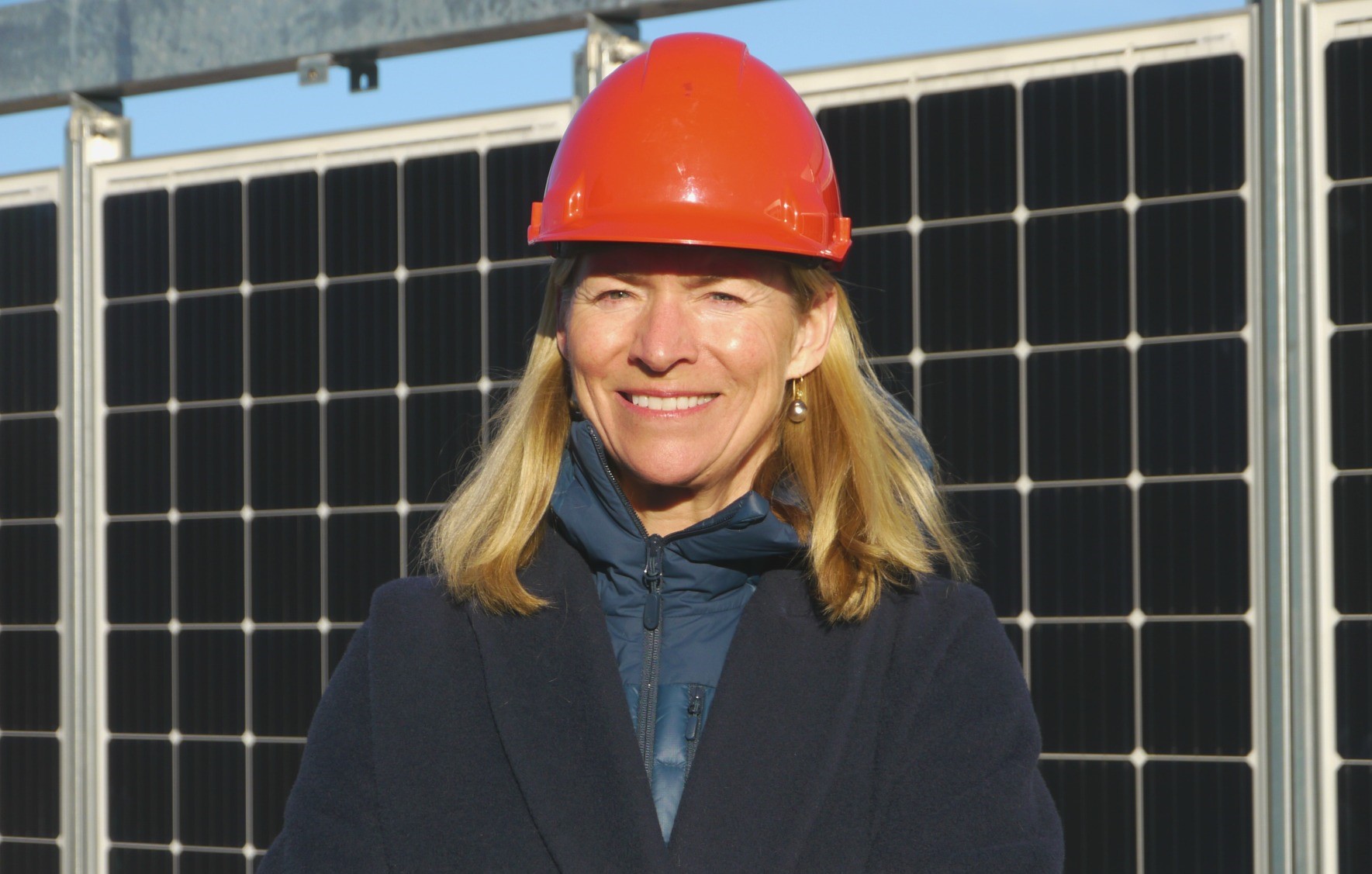 ROAFs solcelleanlegg kutter strømkostnadene med en firedel ...